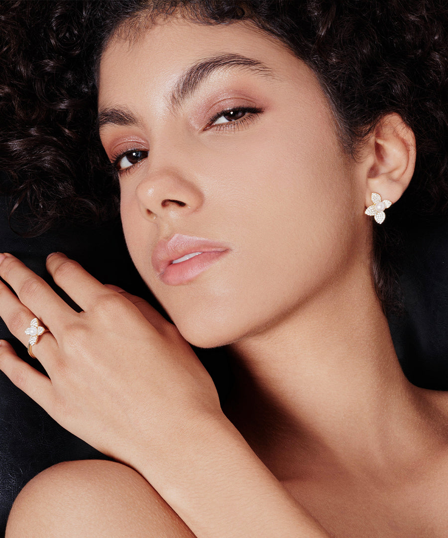 Bloom – PEARLY LUSTRE